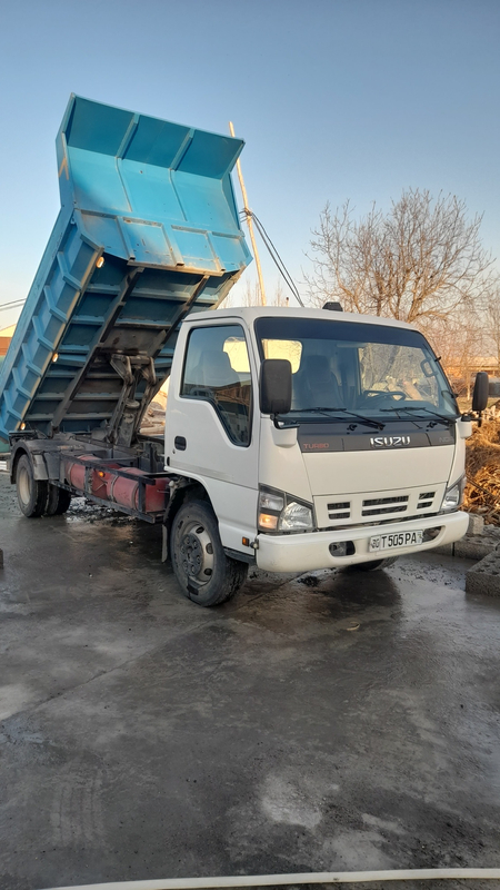 Isuzi 2017-yil 209000yurgan
