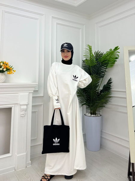 Nalichi asal troykalarm sotuvda  KEPKA SHOPER  ABAYA