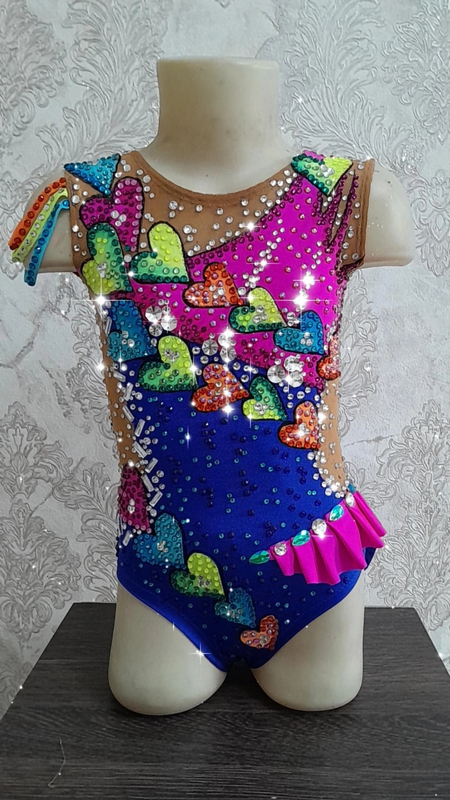 Новый купальник для художественной гимнастики  на 5-6лет.