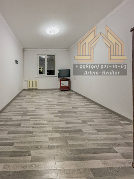 Ялангач Эко базар , 2/1/4 , балкон , ремонт , 50м2 , 55 500 у.е