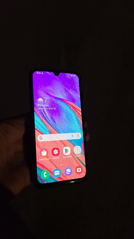 Samsung A40 64.4 gb
