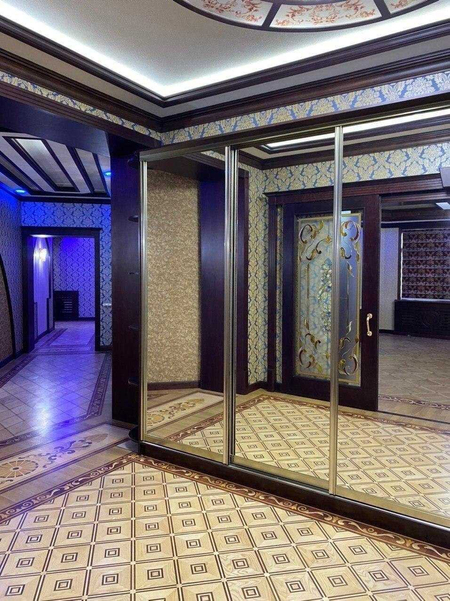 (К126676) Продается 8-ми комнатная квартира в Мирабадском районе.