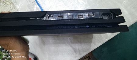 Срочно продам Playstation 4 pro 1Tb 4K 6.72 Golden Hen