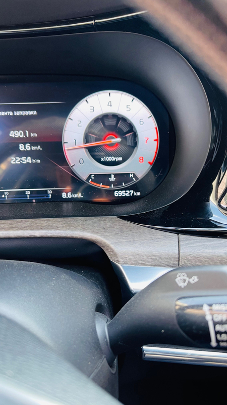 Автомобиль Киа к5