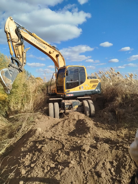Hyundai Ekskavator xolati alo umuman kamchiligi yo\\\'q