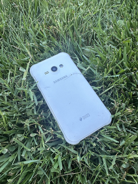 Samsung j1 Ace j1 ays