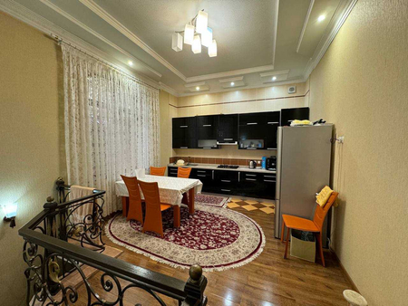 Сдается шикарный дом в Яккасарайском  районе. 2.5 сотки 3х уровневой