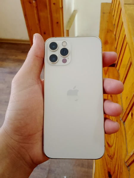 Iphone 12pro sotiladi