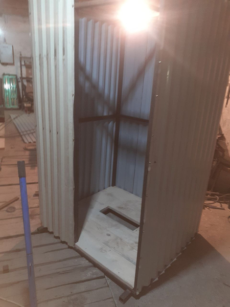 Komfort ko'chma tualet