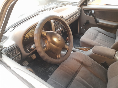 Volga 31 02 radnoy kraska 2001 yil