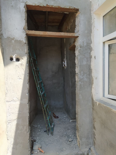 Продаётся дом в мирабадском районе  .