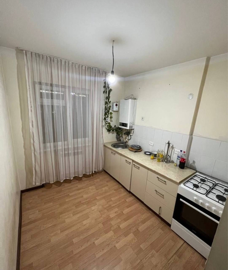 Arenda sergili 2 bekat yonoda 2 xona xonalari aloxida 400$