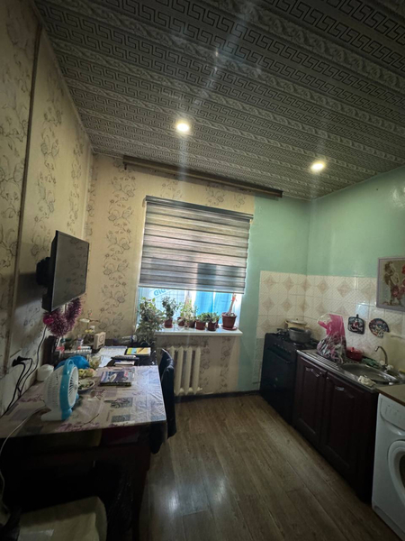 Продается Феруза , кинотеатр , 211 школа , 1/4/4