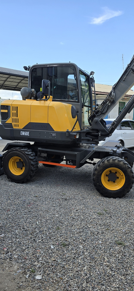 VOLVO EW60E Sotiladi