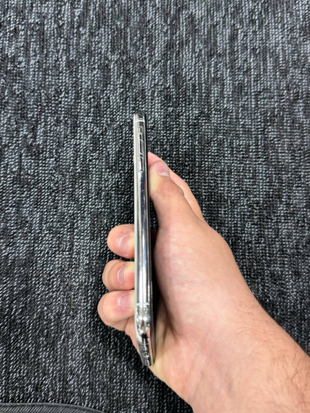 Iphone X sotiladi