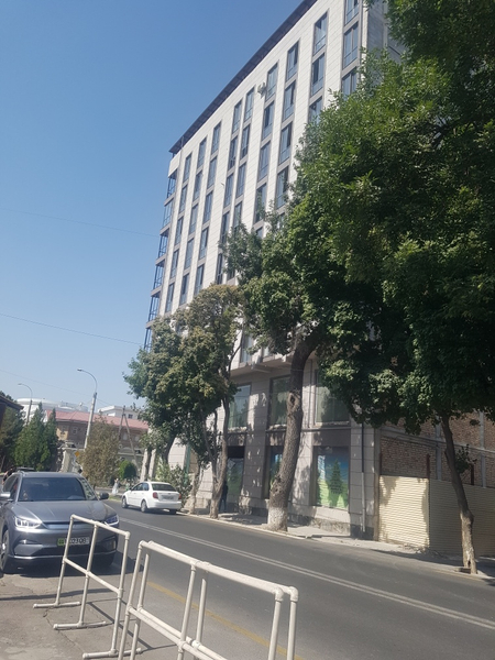 Яккасарайский  р-н  76 м2   72000 у.е  МВД