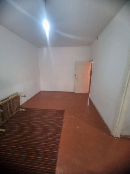 _Chilonzor 20kv 1xonali kvartira sotiladi balkon 1.5/6