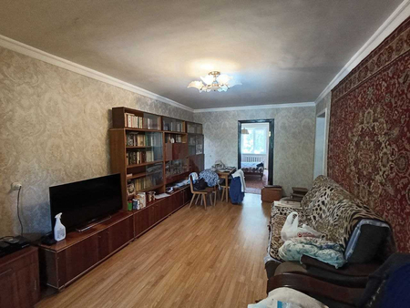 Квартира на Бадамзаре 2/2/5 в кирпичном доме со всем 58.000 у.е. (А)