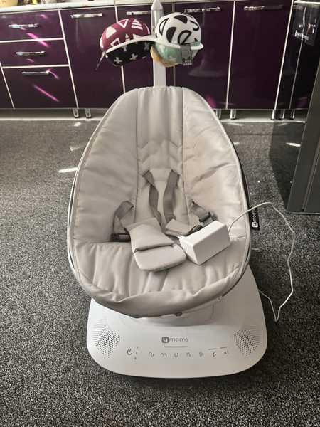 4moms Mama roo bolalar lyulkasi