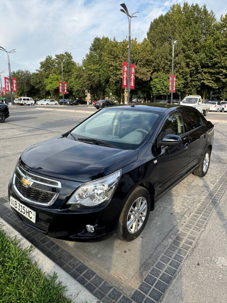 Chevrolet Cobalt 2023 darkmoon blue