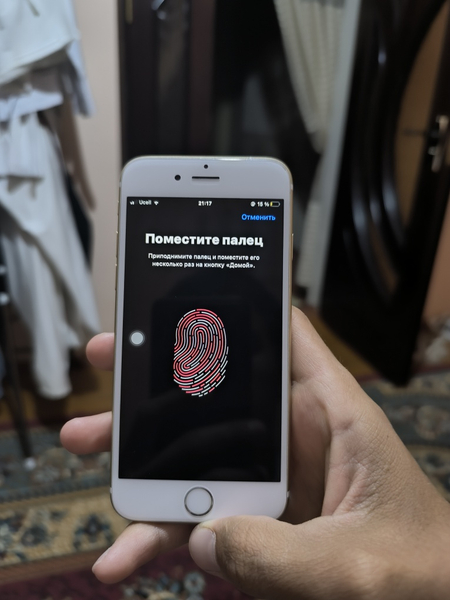 Iphone 6s  garantiya bor icloud toza karobka yo
