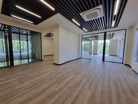 Сдам в Аренду ЛЮКС ОФИСЫ от 100 м². до 400 м² в БИЗНЕС ЦЕНТРЕ