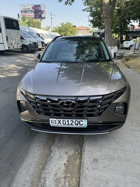 Tucson 2022yil radnoy kraska 37000 km 4ta eshik va morda bron pilonka