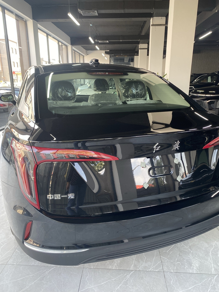 Hongqi EQM 5 ev 2025 kuzov Mashinani 1 kunda xarid qiling