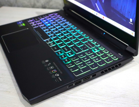 ASER PREDATOR PH315-54/i7-11800H/16GB SSD/1,5TB SSD/RTX 3060 - 6GB