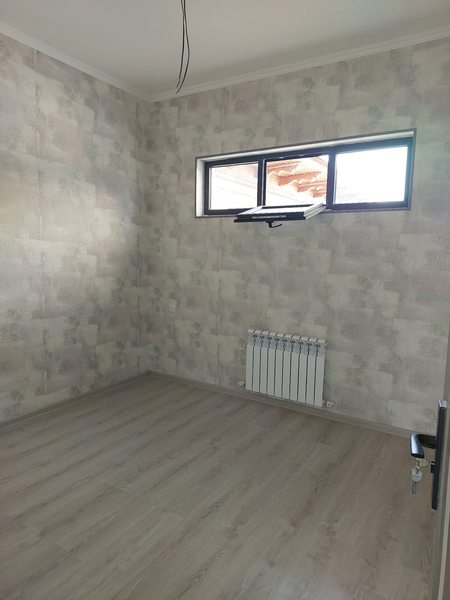 Продаётся дом коттеджи 1 соток 3 комната + кухня  2 этажного дома