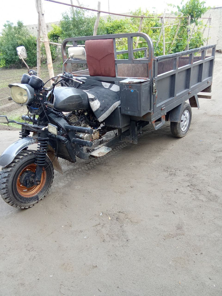 Sotiladi srochna