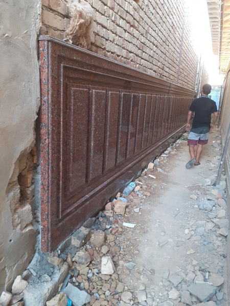 Granit mramor sokl letni kuxniya teramiz