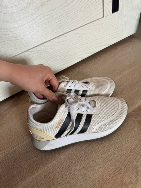 Кроссовки Addidas