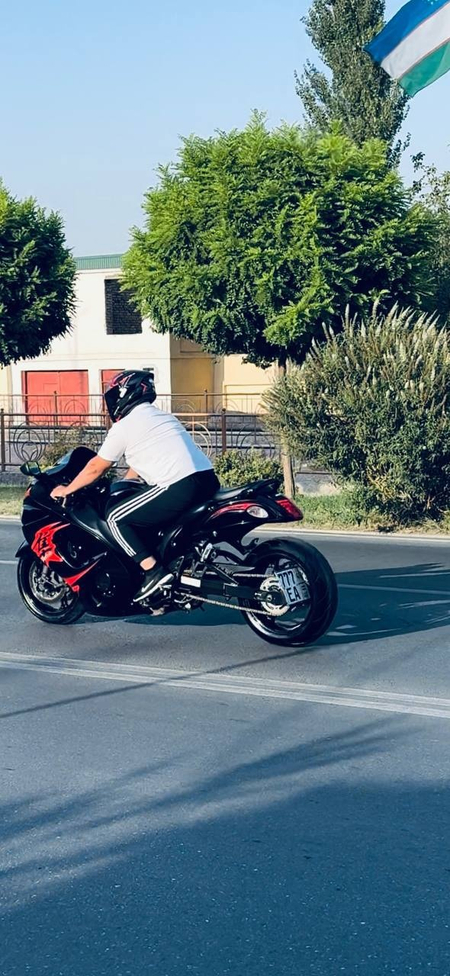 Suzuki GSX1300R Hayabusa