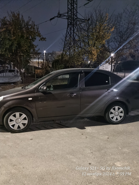 Nexia 3 sotiladi avtomat
