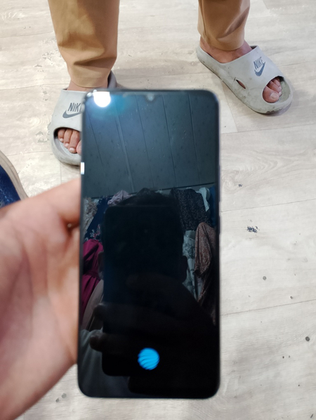 Vivo V 21 e 8+4ram 128 pamet