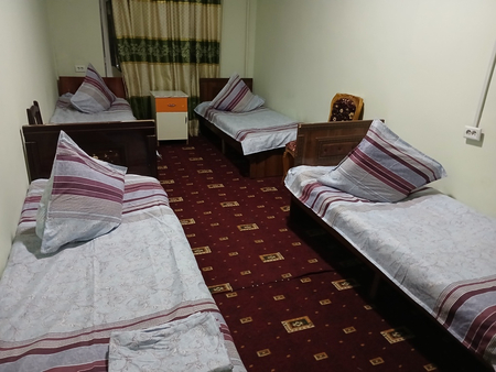 Hostel \\\