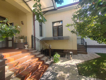 Продается дом 4сотки.Луначарский.Турон