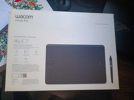 Графический планшет Wacom Intuos Pro M
