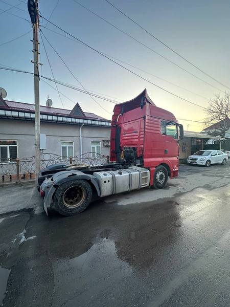 Продаём тягачь МАН