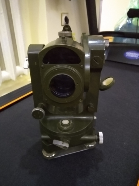 Винтажный Геодезический инструмент фирмы Carl Zeiss
