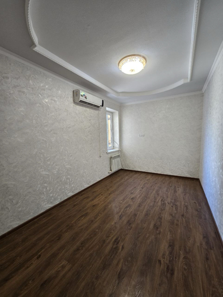 Продается 2 ком. Квартира на 3 этаже площадью 55 кв.м. Адрес Фэмили
