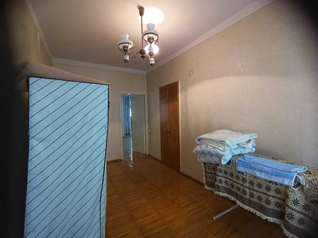 Уникальная 4-комнатная квартира (77-серия) с большим залом (J3391)
