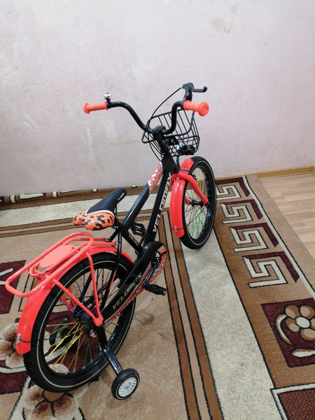 Qizlar velasapeti