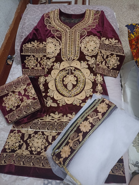 Tojikcha kelinchaklar uchun koylak