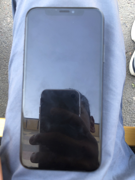 Iphone XS holati idial yomkist 76 radnoy