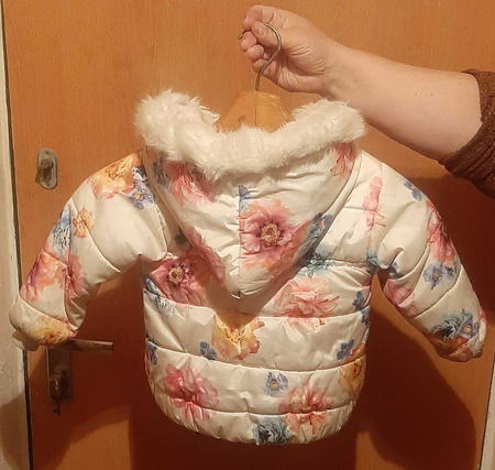 Курточки на девочку
