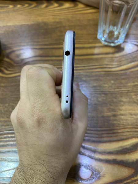 Xiaomi Mi 6 pro sotiladi