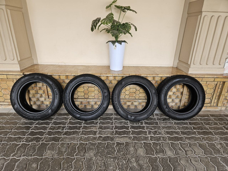 KUMHO SOLUS 235/55/17