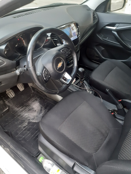 Lada vesta sotiladi